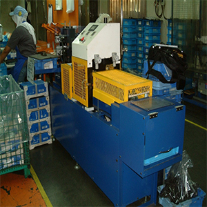 Vertical version of Spring Sorter Machine – Manual Loading type